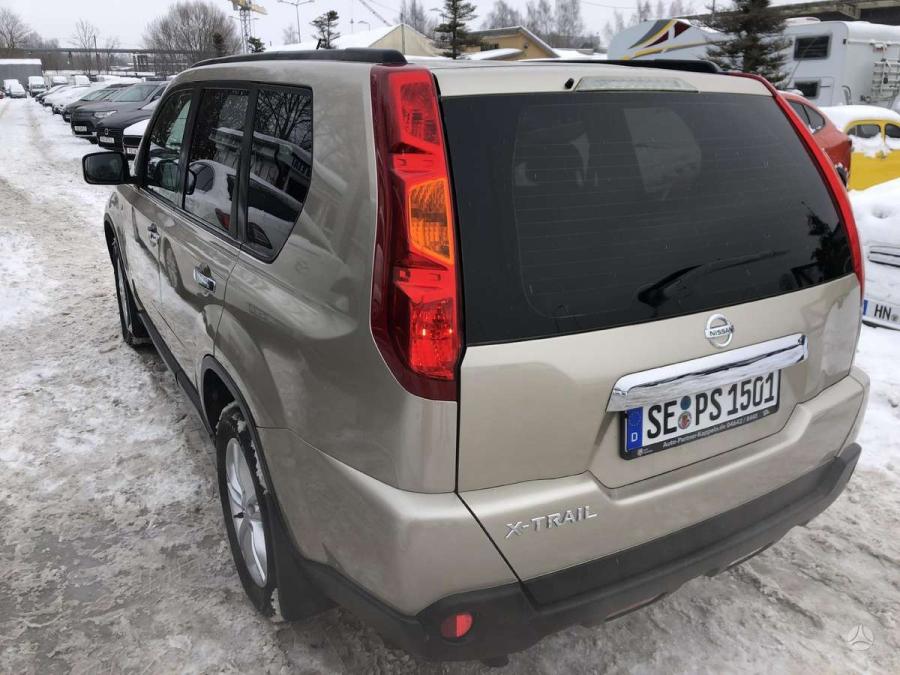 Yellow Nissan X-Trail 2009 in Klaipeda, with an engine capacity of 2.00 L and mileage of 280 thousand km for 3900 €, photo 3 on AUTOMOTO.COM.LV