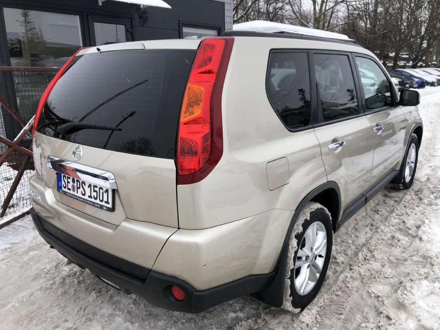 Yellow Nissan X-Trail 2009 in Klaipeda, with an engine capacity of 2.00 L and mileage of 280 thousand km for 3900 €, photo 4 on AUTOMOTO.COM.LV