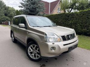 Yellow Nissan X-Trail 2009 in Kaunas, with an engine capacity of 2.00 L and mileage of 283 thousand km for 3150 €, photo  on AUTOMOTO.COM.LV