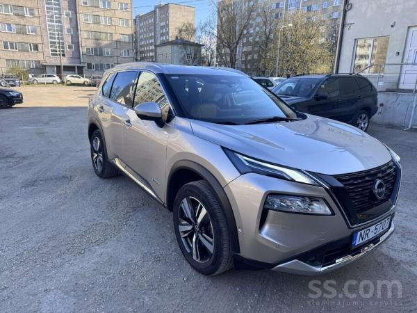 Yellow Nissan X-Trail 2023 in Riga, with an engine capacity of 1.50 L and mileage of 20 thousand km for 34500 €, photo 2 on AUTOMOTO.COM.LV