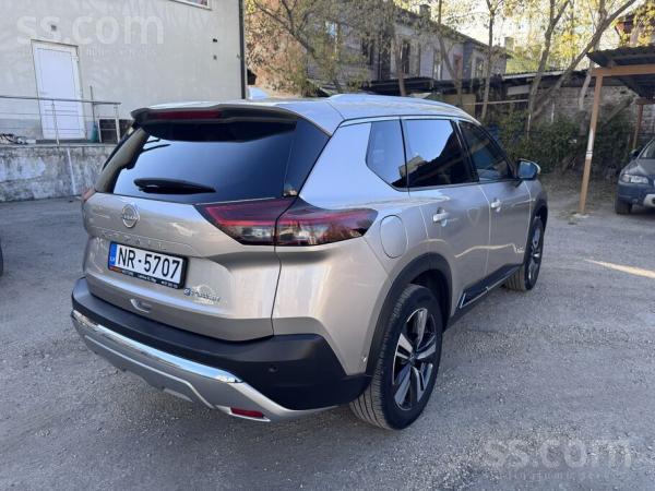 Yellow Nissan X-Trail 2023 in Riga, with an engine capacity of 1.50 L and mileage of 20 thousand km for 34500 €, photo 3 on AUTOMOTO.COM.LV