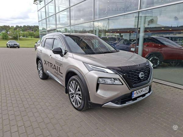 Yellow Nissan X-Trail 2025 in Vilnius, with an engine capacity of 1.50 L and mileage of 9 thousand km for 46900 €, photo 7 on AUTOMOTO.COM.LV