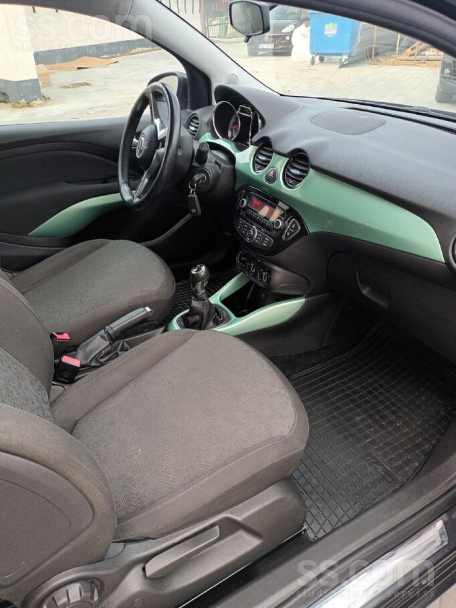 Melns Opel Adam 2013 Rīga, ar dzinēja tilpumu 1.20 L un nobraukumu 242 tūkst. km par 3450 €, foto 5 vietnē AUTOMOTO.COM.LV