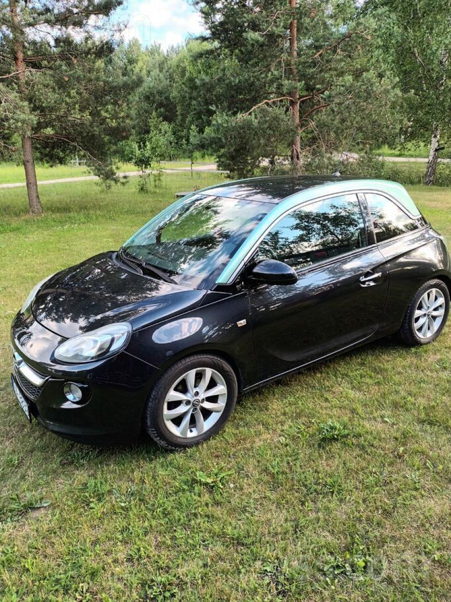 Black Opel Adam 2013 in Riga, with an engine capacity of 1.20 L and mileage of 242 thousand km for 2950 €, photo 4 on AUTOMOTO.COM.LV