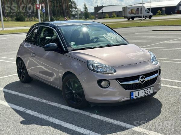 Черный Опель Адам 2016 в Рига, объемом двигателя 1.40 л и пробегом 140 тыс. км за 3900 €, фото 2 на AUTOMOTO.COM.LV