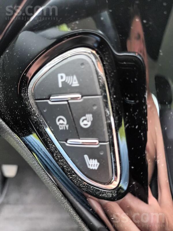 Brūns Opel Adam 2016 Rīga, ar dzinēja tilpumu 1.40 L un nobraukumu 153 tūkst. km par 4750 €, foto 8 vietnē AUTOMOTO.COM.LV