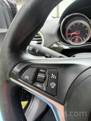 Brown Opel Adam 2016 in Riga, with an engine capacity of 1.40 L and mileage of 153 thousand km for 4750 €, photo 11 on AUTOMOTO.COM.LV