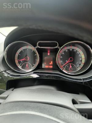 Brown Opel Adam 2016 in Riga, with an engine capacity of 1.40 L and mileage of 153 thousand km for 4750 €, photo 13 on AUTOMOTO.COM.LV