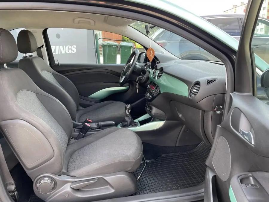 Pelēks Opel Adam 2013 Talsi, ar dzinēja tilpumu 1.20 L un nobraukumu 243 tūkst. km par 2900 €, foto 9 vietnē AUTOMOTO.COM.LV