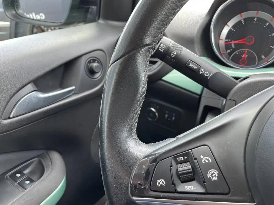 Pelēks Opel Adam 2013 Talsi, ar dzinēja tilpumu 1.20 L un nobraukumu 243 tūkst. km par 2900 €, foto 13 vietnē AUTOMOTO.COM.LV