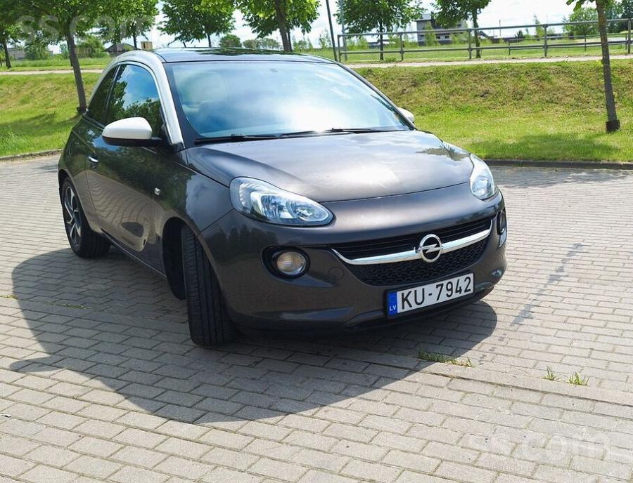 Grey Opel Adam 2013 in Tukums, with an engine capacity of 1.40 L and mileage of 184 thousand km for 2900 €, photo 1 on AUTOMOTO.COM.LV