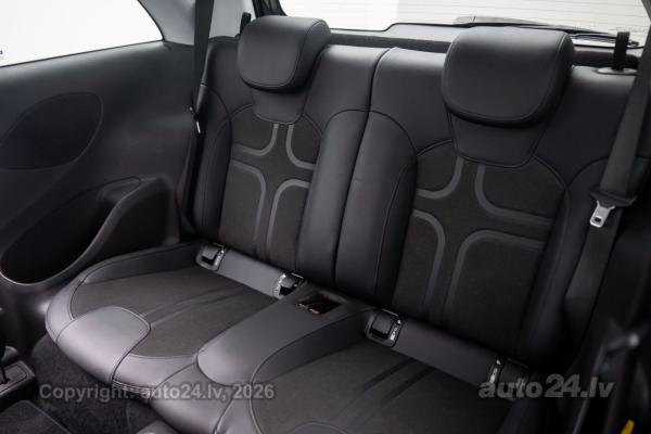 Balts Opel Adam 2014 Tallina, ar dzinēja tilpumu 1.40 L un nobraukumu 122 tūkst. km par 4999 €, foto 10 vietnē AUTOMOTO.COM.LV