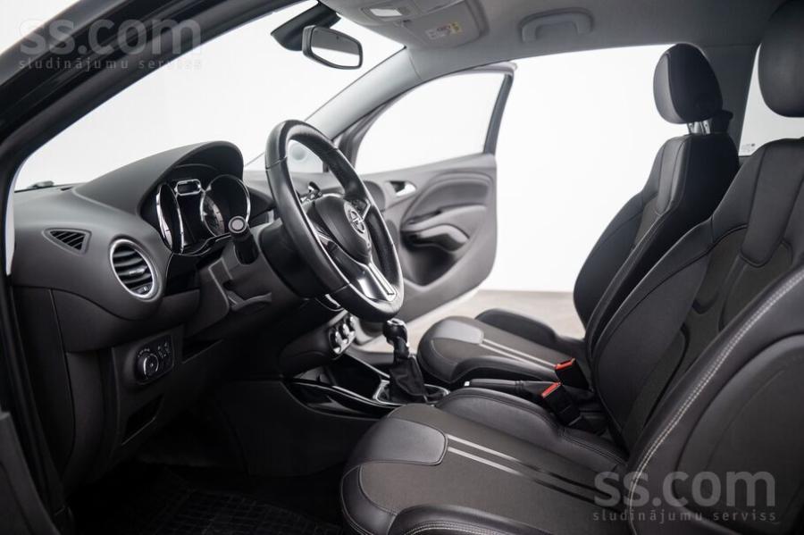 White Opel Adam 2014 in Tallinn, with an engine capacity of 1.40 L and mileage of 122 thousand km for 4499 €, photo 11 on AUTOMOTO.COM.LV