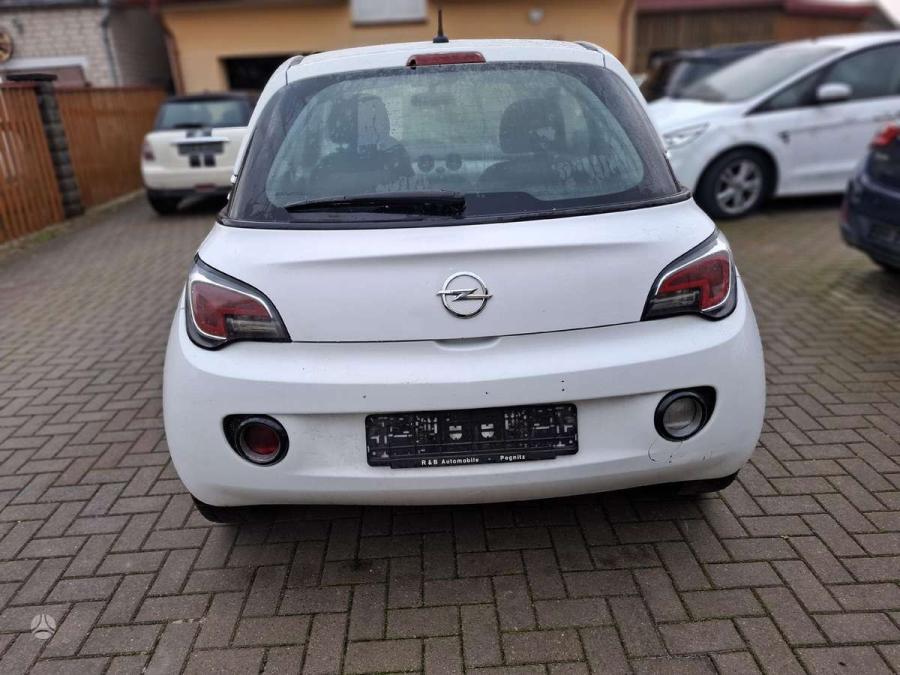 White Opel Adam 2016 in Rokiskis, with an engine capacity of 1.23 L and mileage of 190 thousand km for 2900 €, photo 5 on AUTOMOTO.COM.LV