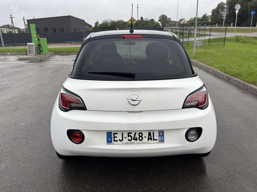 White Opel Adam 2016 in Taurage, with an engine capacity of 1.40 L and mileage of 170 thousand km for 3950 €, photo 7 on AUTOMOTO.COM.LV
