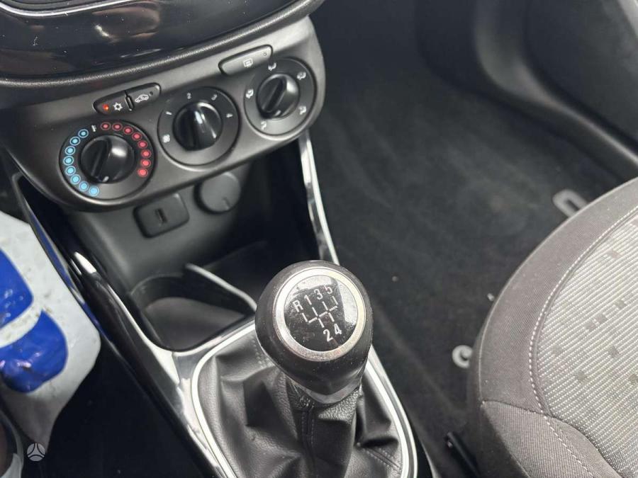 White Opel Adam 2016 in Taurage, with an engine capacity of 1.40 L and mileage of 170 thousand km for 3950 €, photo 19 on AUTOMOTO.COM.LV