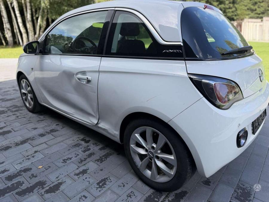 Balts Opel Adam 2017 Kazlų Rūda, ar dzinēja tilpumu 1.40 L un nobraukumu 94 tūkst. km par 6950 €, foto 5 vietnē AUTOMOTO.COM.LV