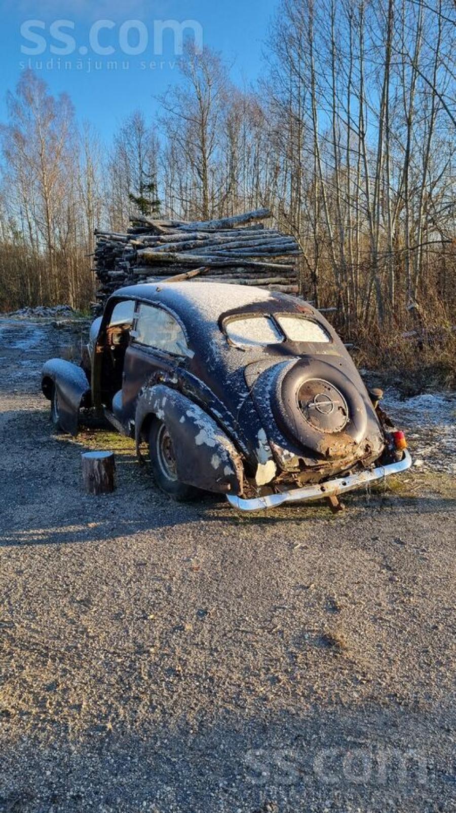 Black Opel Admiral 1938 in Balvi, with an engine capacity of 1.00 L and mileage of 55 thousand km for 500 €, photo 3 on AUTOMOTO.COM.LV