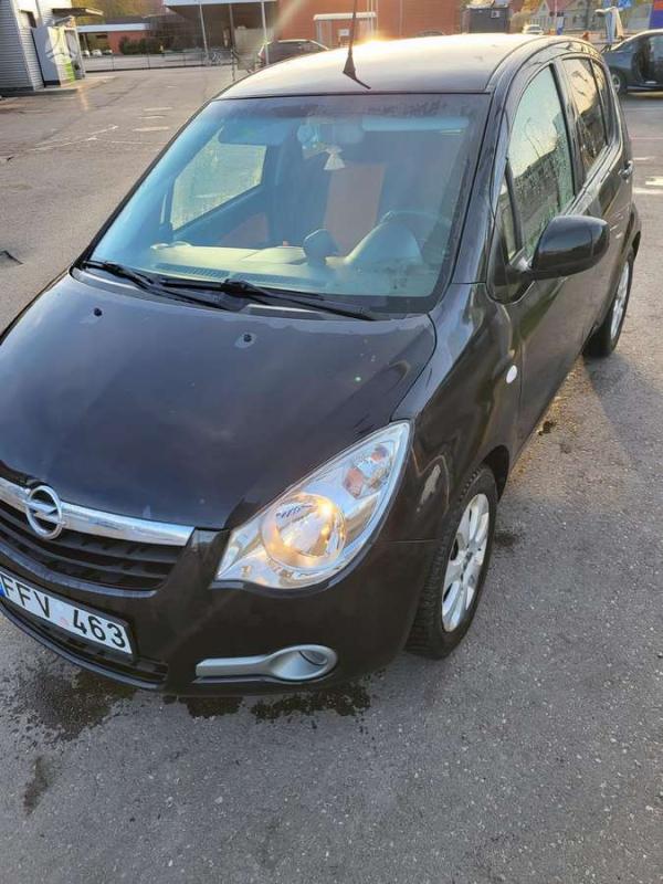 Black Opel Agila 2009 in Klaipeda, with an engine capacity of 1.20 L and mileage of 212 thousand km for 1650 €, photo 7 on AUTOMOTO.COM.LV