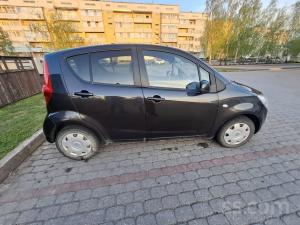 Black Opel Agila 2009 in Ventspils, with an engine capacity of 0.90 L and mileage of 190 thousand km for 1200 €, photo 4 on AUTOMOTO.COM.LV