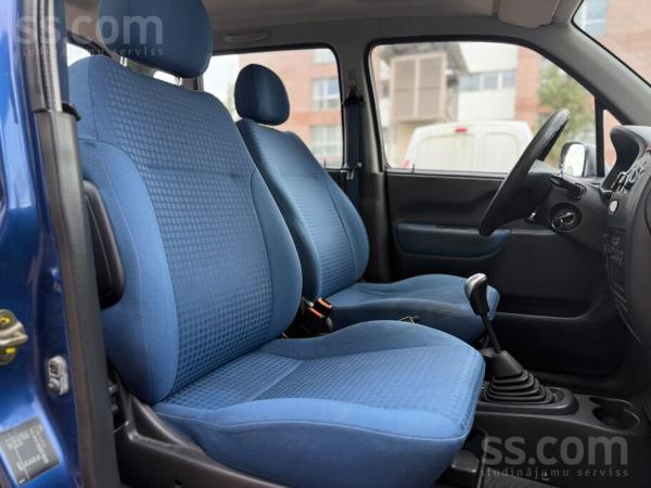 Zils Opel Agila 2003 Rīga, ar dzinēja tilpumu 1.20 L un nobraukumu 0 tūkst. km par 2000 €, foto 9 vietnē AUTOMOTO.COM.LV