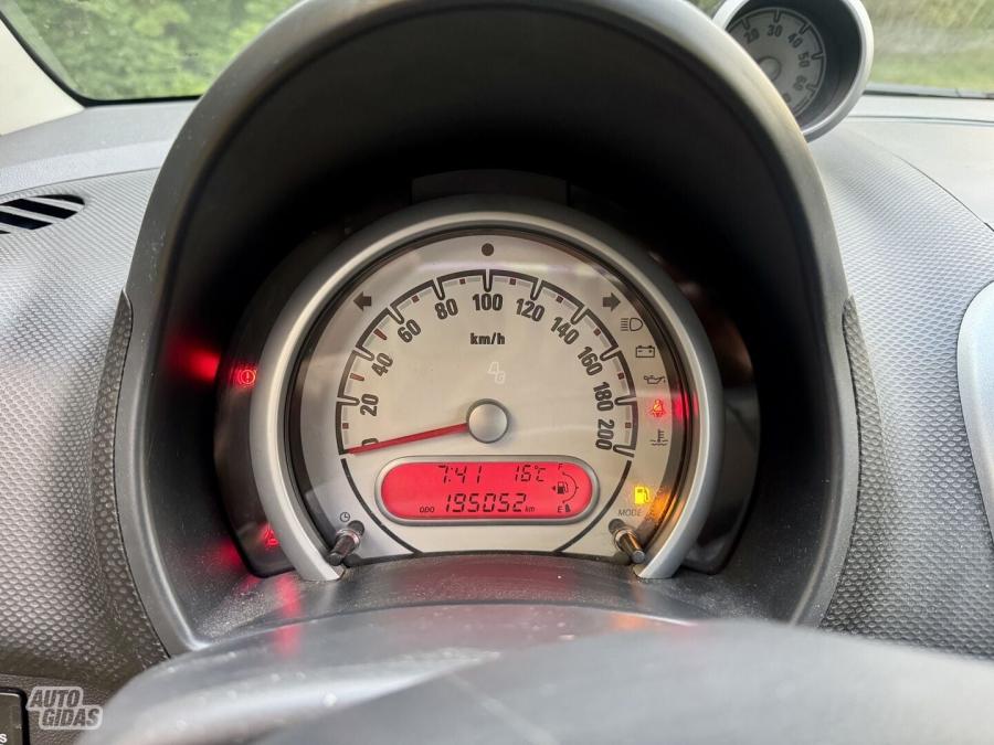 Green Opel Agila 2009 in Raseiniai, with an engine capacity of 1.20 L and mileage of 195 thousand km for 2000 €, photo 12 on AUTOMOTO.COM.LV