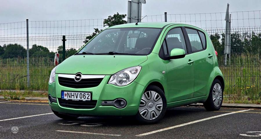 Green Opel Agila 2009 in Vilnius, with an engine capacity of 1.24 L and mileage of 176 thousand km for 2450 €, photo 4 on AUTOMOTO.COM.LV