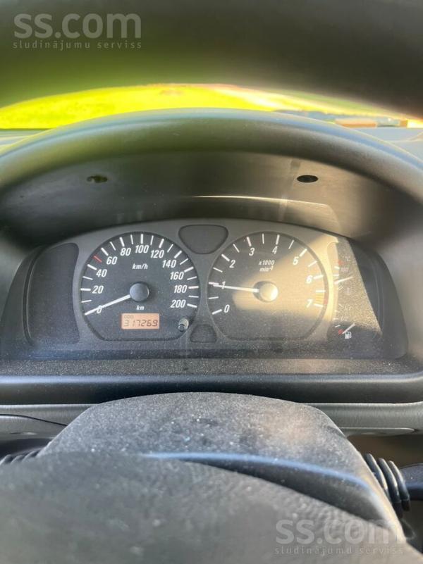 Zaļš Opel Agila 2000 Valmiera, ar dzinēja tilpumu 1.00 L un nobraukumu 317 tūkst. km par 440 €, foto 8 vietnē AUTOMOTO.COM.LV