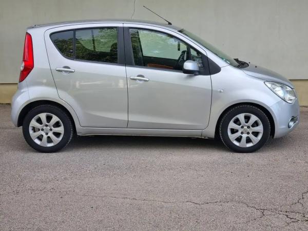 Pelēks Opel Agila 2009 Ogre, ar dzinēja tilpumu 1.20 L un nobraukumu 210 tūkst. km par 3450 €, foto 4 vietnē AUTOMOTO.COM.LV