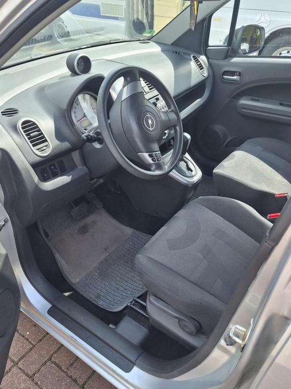 Grey Opel Agila 2009 in Kaunas, with an engine capacity of 0.00 L and mileage of 121 thousand km for 3900 €, photo 6 on AUTOMOTO.COM.LV