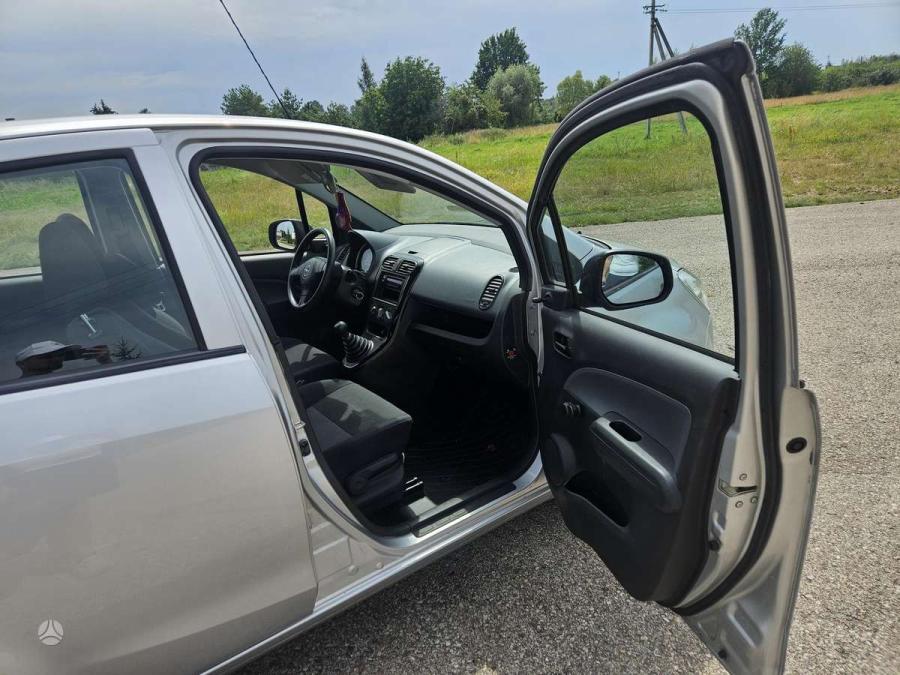 Grey Opel Agila 2009 in Marijampole, with an engine capacity of 1.00 L and mileage of 77 thousand km for 2300 €, photo 7 on AUTOMOTO.COM.LV
