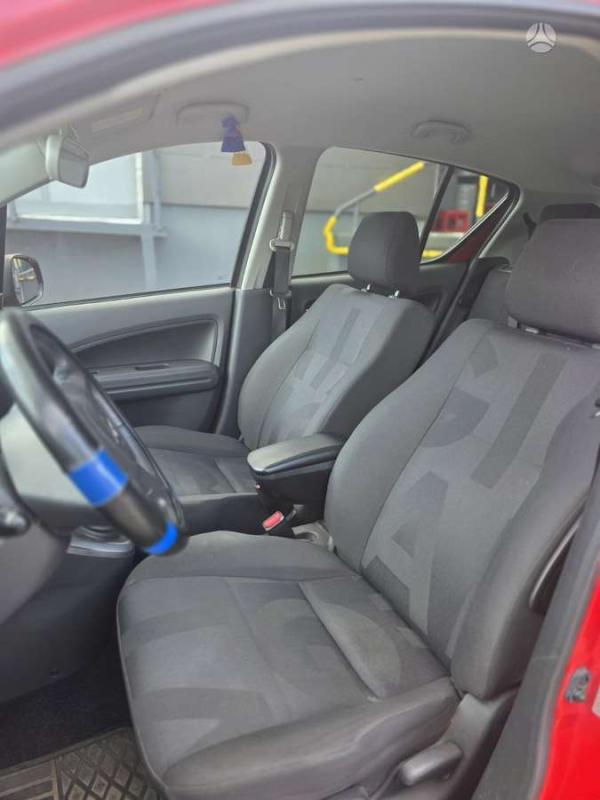 Sarkans Opel Agila 2008 Viļņa, ar dzinēja tilpumu 1.25 L un nobraukumu 250 tūkst. km par 1350 €, foto 8 vietnē AUTOMOTO.COM.LV