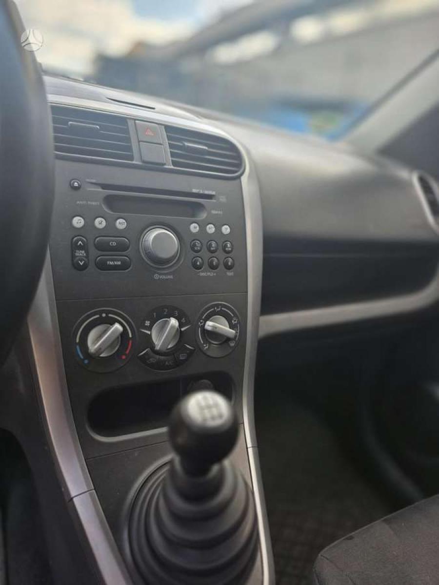 Sarkans Opel Agila 2008 Viļņa, ar dzinēja tilpumu 1.25 L un nobraukumu 250 tūkst. km par 1350 €, foto 10 vietnē AUTOMOTO.COM.LV