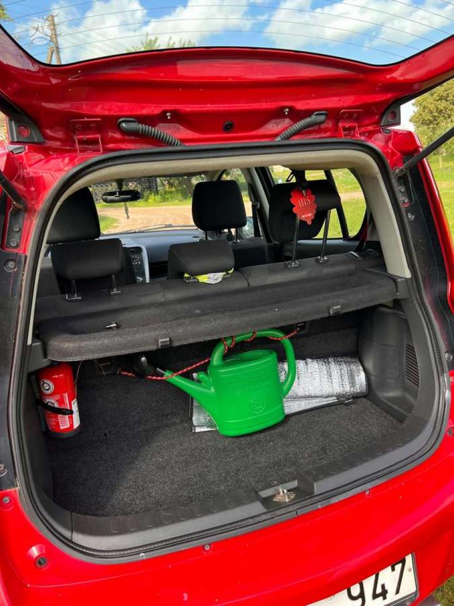 Red Opel Agila 2009 in Taurage, with an engine capacity of 1.23 L and mileage of 136 thousand km for 1100 €, photo 6 on AUTOMOTO.COM.LV