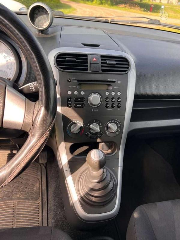 Red Opel Agila 2009 in Taurage, with an engine capacity of 1.23 L and mileage of 136 thousand km for 1100 €, photo 9 on AUTOMOTO.COM.LV