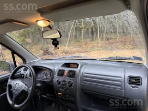 Dzeltens Opel Agila 2003 Jelgava, ar dzinēja tilpumu 1.00 L un nobraukumu 94 tūkst. km par 1300 €, foto 10 vietnē AUTOMOTO.COM.LV