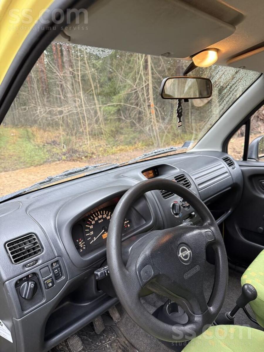 Dzeltens Opel Agila 2003 Jelgava, ar dzinēja tilpumu 1.00 L un nobraukumu 94 tūkst. km par 1300 €, foto 15 vietnē AUTOMOTO.COM.LV