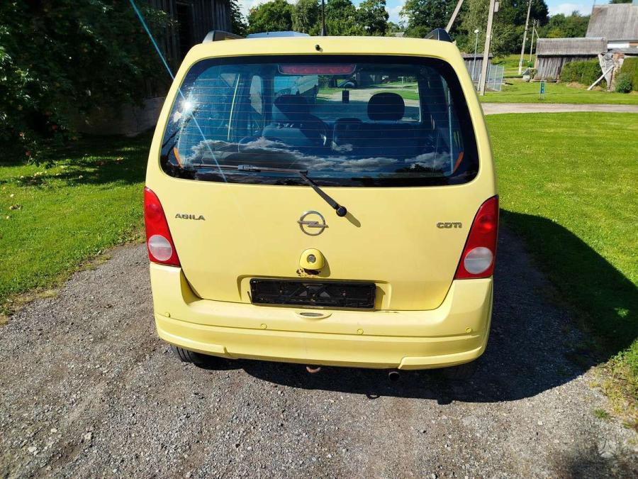 Yellow Opel Agila 2004 in Siauliai, with an engine capacity of 1.25 L and mileage of 312 thousand km for 1500 €, photo 5 on AUTOMOTO.COM.LV