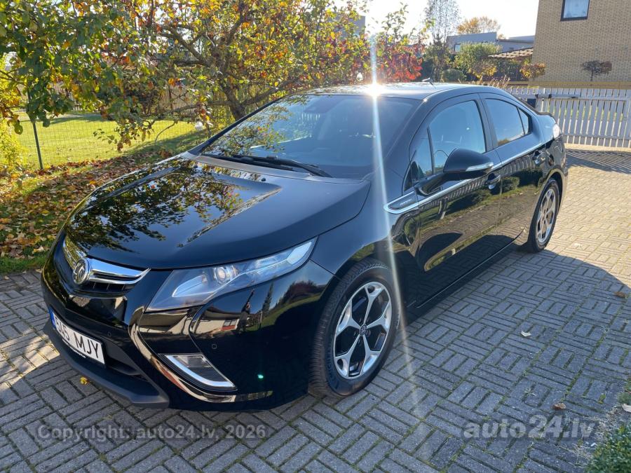 Black Opel Ampera 2015 in Tallinn, with an engine capacity of 1.40 L and mileage of 177 thousand km for 10900 €, photo 1 on AUTOMOTO.COM.LV