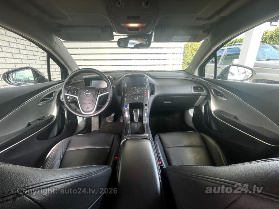 Black Opel Ampera 2015 in Tallinn, with an engine capacity of 1.40 L and mileage of 177 thousand km for 10900 €, photo 8 on AUTOMOTO.COM.LV