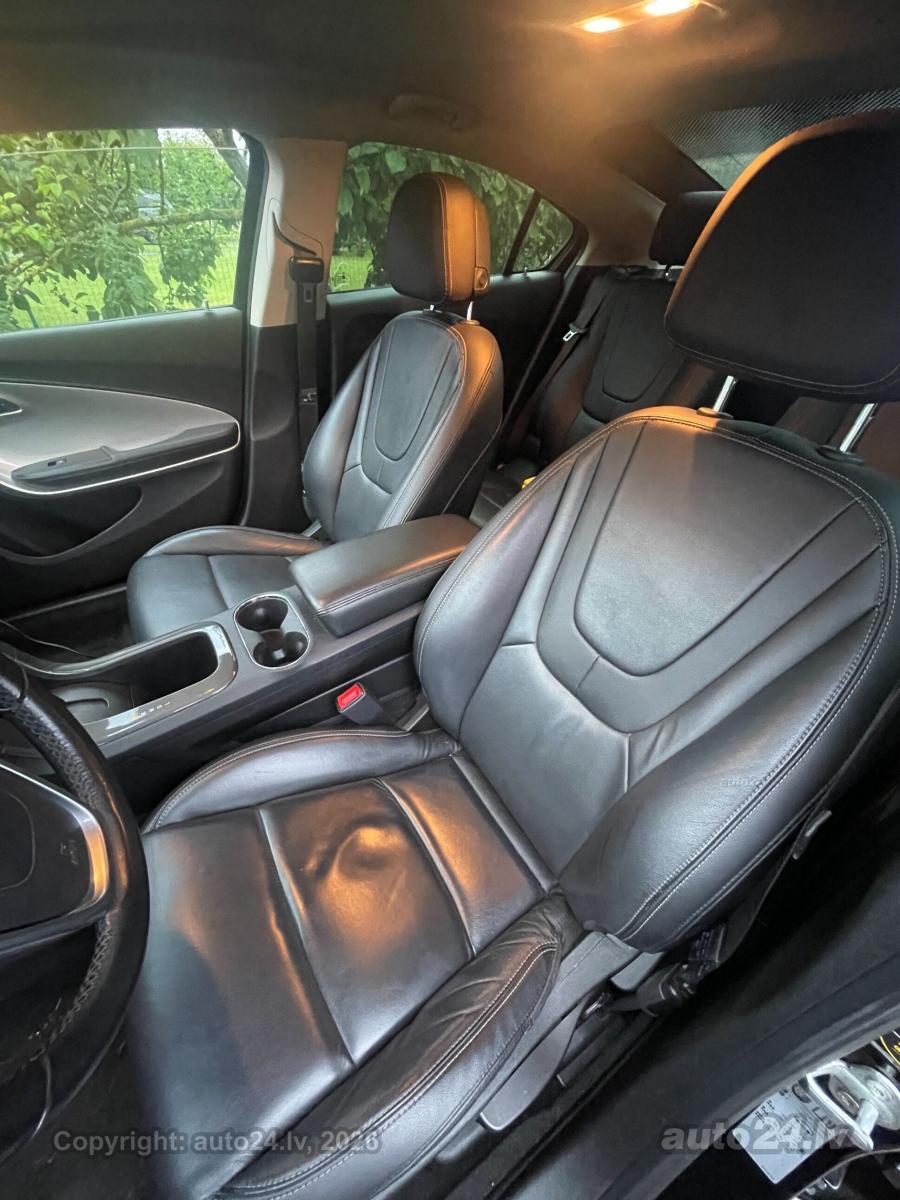 Black Opel Ampera 2015 in Tallinn, with an engine capacity of 1.40 L and mileage of 177 thousand km for 10900 €, photo 9 on AUTOMOTO.COM.LV