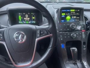 Black Opel Ampera 2015 in Tallinn, with an engine capacity of 1.40 L and mileage of 177 thousand km for 10900 €, photo 10 on AUTOMOTO.COM.LV