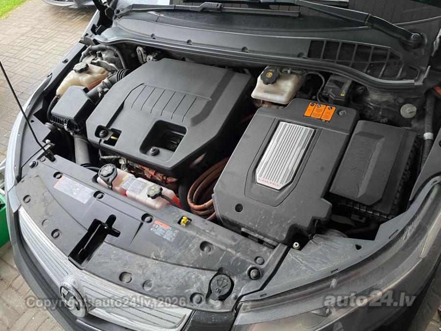 Black Opel Ampera 2015 in Tallinn, with an engine capacity of 1.40 L and mileage of 177 thousand km for 10900 €, photo 11 on AUTOMOTO.COM.LV