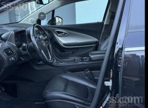 Black Opel Ampera 2013 in Riga, with an engine capacity of 1.40 L and mileage of 227 thousand km for 5650 €, photo 13 on AUTOMOTO.COM.LV