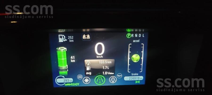 Black Opel Ampera 2013 in Riga, with an engine capacity of 1.40 L and mileage of 227 thousand km for 5650 €, photo 34 on AUTOMOTO.COM.LV