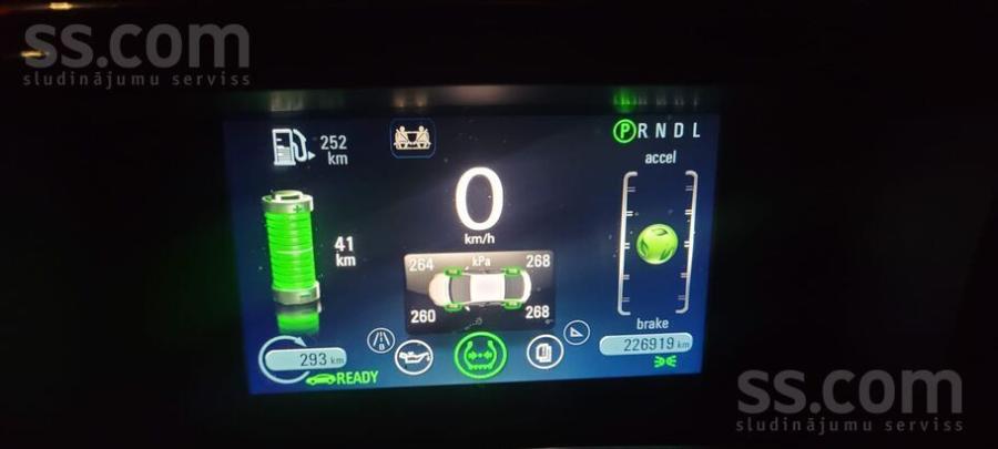 Black Opel Ampera 2013 in Riga, with an engine capacity of 1.40 L and mileage of 227 thousand km for 5650 €, photo 36 on AUTOMOTO.COM.LV