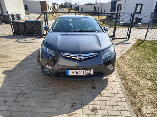 Pelēks Opel Ampera 2012 Viļņa, ar dzinēja tilpumu 1.40 L un nobraukumu 170 tūkst. km par 6900 €, foto 2 vietnē AUTOMOTO.COM.LV
