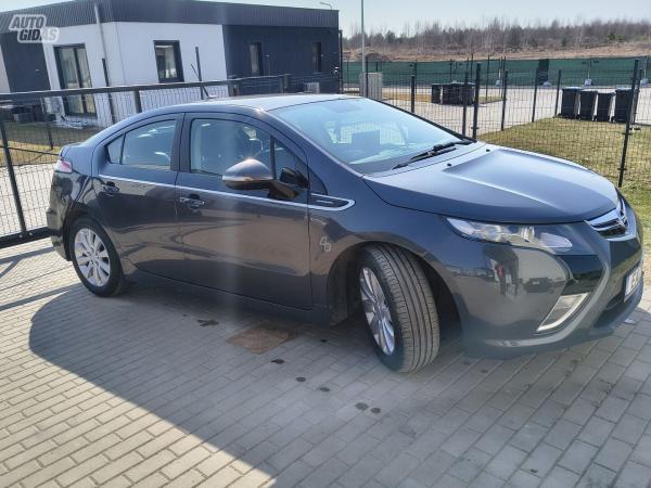 Pelēks Opel Ampera 2012 Viļņa, ar dzinēja tilpumu 1.40 L un nobraukumu 170 tūkst. km par 6900 €, foto 3 vietnē AUTOMOTO.COM.LV