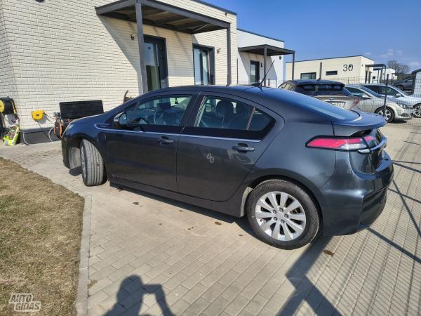 Pelēks Opel Ampera 2012 Viļņa, ar dzinēja tilpumu 1.40 L un nobraukumu 170 tūkst. km par 6900 €, foto 5 vietnē AUTOMOTO.COM.LV