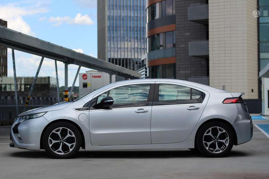 Pelēks Opel Ampera 2012 Viļņa, ar dzinēja tilpumu 1.40 L un nobraukumu 242 tūkst. km par 6100 €, foto 7 vietnē AUTOMOTO.COM.LV